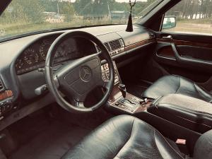 Melns Mercedes-Benz S 320 1994 Viļņa, ar dzinēja tilpumu 3.20 L un nobraukumu 314 tūkst. km par 4750 €, foto 9 vietnē AUTOMOTO.COM.LV