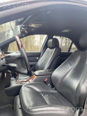 Black Mercedes-Benz S 320 2002 in Preili, with an engine capacity of 3.20 L and mileage of 286 thousand km for 2250 €, photo 7 on AUTOMOTO.COM.LV