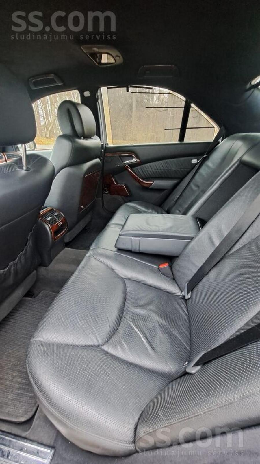 Black Mercedes-Benz S 320 2002 in Preili, with an engine capacity of 3.20 L and mileage of 286 thousand km for 2250 €, photo 9 on AUTOMOTO.COM.LV