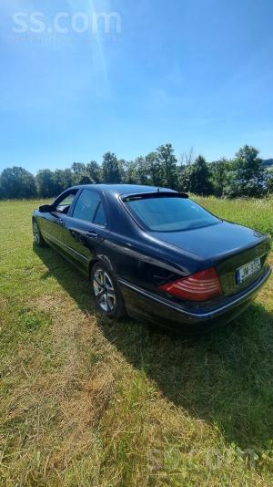 Black Mercedes-Benz S 320 2002 in Preili, with an engine capacity of 3.20 L and mileage of 286 thousand km for 2250 €, photo 13 on AUTOMOTO.COM.LV