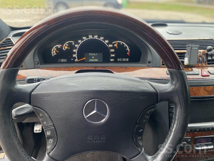 Black Mercedes-Benz S 320 2002 in Preili, with an engine capacity of 3.20 L and mileage of 286 thousand km for 2250 €, photo 15 on AUTOMOTO.COM.LV