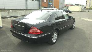Black Mercedes-Benz S 320 2004 in Vilnius, with an engine capacity of 3.22 L and mileage of 457 thousand km for 3200 €, photo 3 on AUTOMOTO.COM.LV