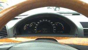 Black Mercedes-Benz S 320 2004 in Vilnius, with an engine capacity of 3.22 L and mileage of 457 thousand km for 3200 €, photo 7 on AUTOMOTO.COM.LV