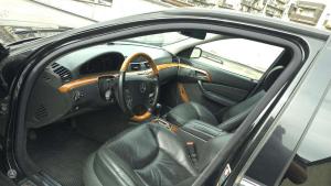 Black Mercedes-Benz S 320 2004 in Vilnius, with an engine capacity of 3.22 L and mileage of 457 thousand km for 3200 €, photo 9 on AUTOMOTO.COM.LV