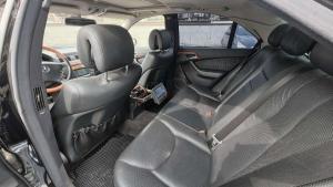 Black Mercedes-Benz S 320 2004 in Vilnius, with an engine capacity of 3.22 L and mileage of 457 thousand km for 3200 €, photo 10 on AUTOMOTO.COM.LV