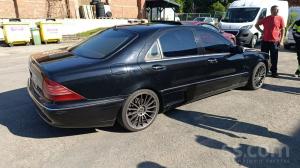 Black Mercedes-Benz S 320 2004 in Riga, with an engine capacity of 3.20 L and mileage of 400 thousand km for 2000 €, photo  on AUTOMOTO.COM.LV
