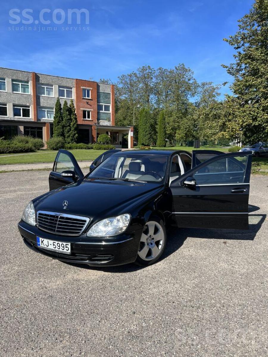Melns Mercedes-Benz S 320 2005 Rīga, ar dzinēja tilpumu 3.20 L un nobraukumu 344 tūkst. km par 6000 €, foto 1 vietnē AUTOMOTO.COM.LV