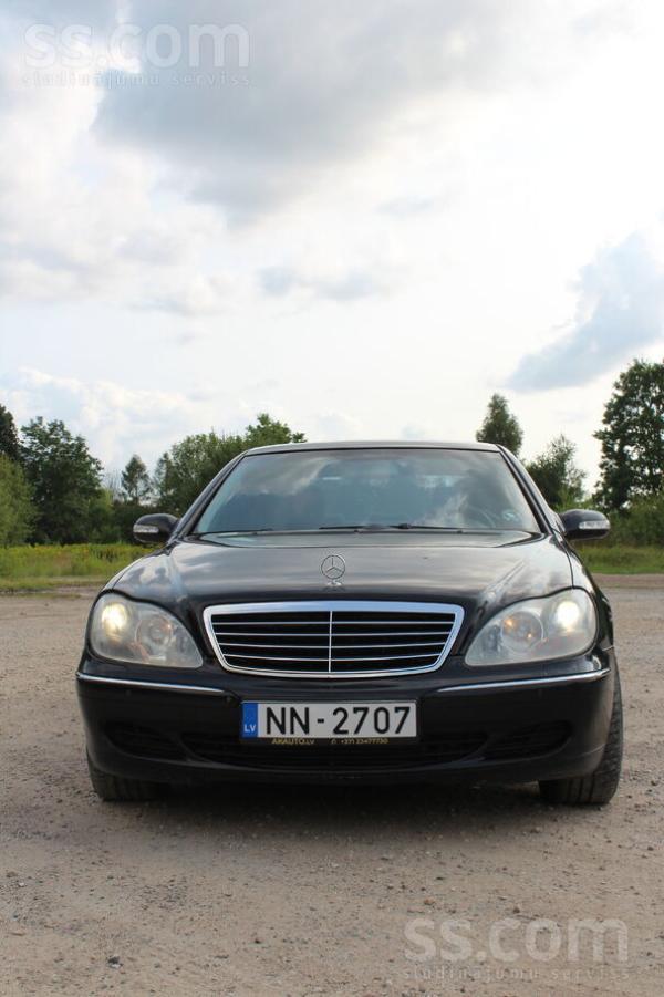 Black Mercedes-Benz S 320 2005 in Kuldiga, with an engine capacity of 3.20 L and mileage of 600 thousand km for 3500 €, photo 1 on AUTOMOTO.COM.LV