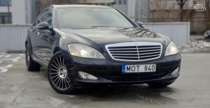 Black Mercedes-Benz S 320 2006 in Vilnius, with an engine capacity of 3.00 L and mileage of 400 thousand km for 3999 €, photo 4 on AUTOMOTO.COM.LV