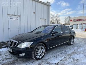 Melns Mercedes-Benz S 320 2006 Jelgava, ar dzinēja tilpumu 3.00 L un nobraukumu 257 tūkst. km par 8300 €, foto  vietnē AUTOMOTO.COM.LV