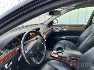 Melns Mercedes-Benz S 320 2006 Jelgava, ar dzinēja tilpumu 3.00 L un nobraukumu 257 tūkst. km par 8300 €, foto 18 vietnē AUTOMOTO.COM.LV