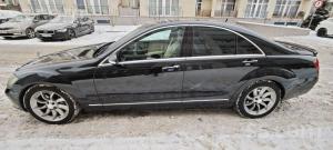 Black Mercedes-Benz S 320 2006 in Riga, with an engine capacity of 3.00 L and mileage of 286 thousand km for 7000 €, photo 13 on AUTOMOTO.COM.LV