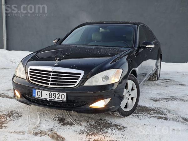 Melns Mercedes-Benz S 320 2006 Ogre, ar dzinēja tilpumu 3.00 L un nobraukumu 340 tūkst. km par 7300 €, foto 1 vietnē AUTOMOTO.COM.LV