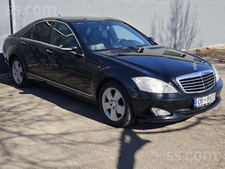 Черный Мерседес С 320 2006 в Огре, объемом двигателя 3.00 л и пробегом 340 тыс. км за 6150 €, фото 3 на AUTOMOTO.COM.LV