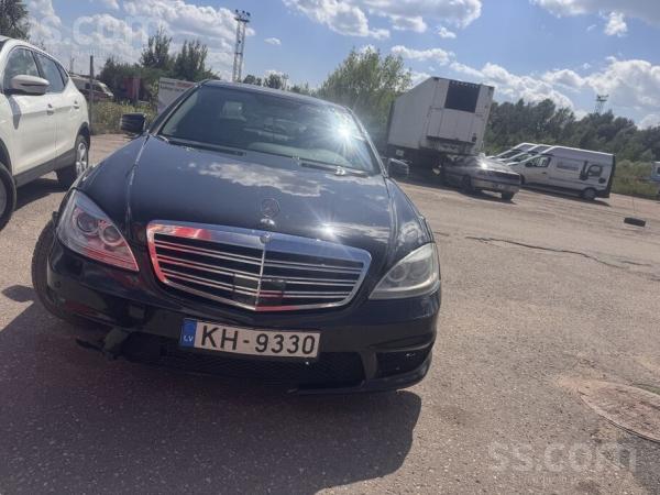 Melns Mercedes-Benz S 320 2006 Rīga, ar dzinēja tilpumu 3.00 L un nobraukumu 401 tūkst. km par 4999 €, foto 5 vietnē AUTOMOTO.COM.LV