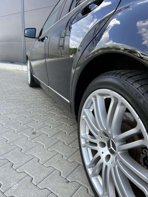 Melns Mercedes-Benz S 320 2006 Viļņa, ar dzinēja tilpumu 2.99 L un nobraukumu 295 tūkst. km par 4700 €, foto 10 vietnē AUTOMOTO.COM.LV