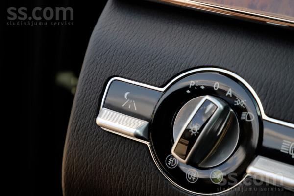Melns Mercedes-Benz S 320 2006 Tukums, ar dzinēja tilpumu 3.00 L un nobraukumu 347 tūkst. km par 5990 €, foto 8 vietnē AUTOMOTO.COM.LV