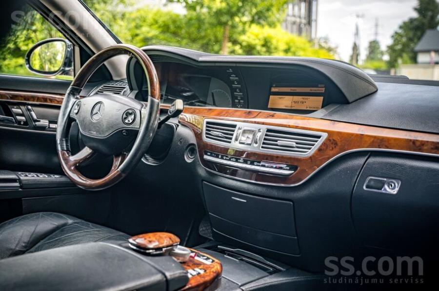 Melns Mercedes-Benz S 320 2006 Rīga, ar dzinēja tilpumu 3.00 L un nobraukumu 0 tūkst. km par 6990 €, foto 9 vietnē AUTOMOTO.COM.LV
