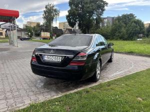 Melns Mercedes-Benz S 320 2006 Viļņa, ar dzinēja tilpumu 2.99 L un nobraukumu 297 tūkst. km par 4900 €, foto 5 vietnē AUTOMOTO.COM.LV