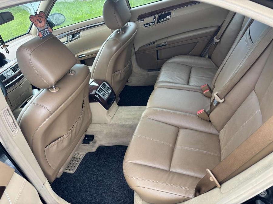 Melns Mercedes-Benz S 320 2006 Viļņa, ar dzinēja tilpumu 2.99 L un nobraukumu 297 tūkst. km par 4900 €, foto 7 vietnē AUTOMOTO.COM.LV