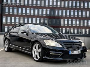 Black Mercedes-Benz S 320 2006 in Riga, with an engine capacity of 3.00 L and mileage of 344 thousand km for 7750 €, photo 8 on AUTOMOTO.COM.LV