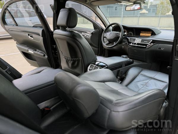 Melns Mercedes-Benz S 320 2006 Rīga, ar dzinēja tilpumu 3.00 L un nobraukumu 344 tūkst. km par 7750 €, foto 10 vietnē AUTOMOTO.COM.LV
