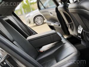 Black Mercedes-Benz S 320 2006 in Riga, with an engine capacity of 3.00 L and mileage of 344 thousand km for 7750 €, photo 17 on AUTOMOTO.COM.LV