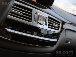 Black Mercedes-Benz S 320 2006 in Riga, with an engine capacity of 3.00 L and mileage of 344 thousand km for 7750 €, photo 26 on AUTOMOTO.COM.LV
