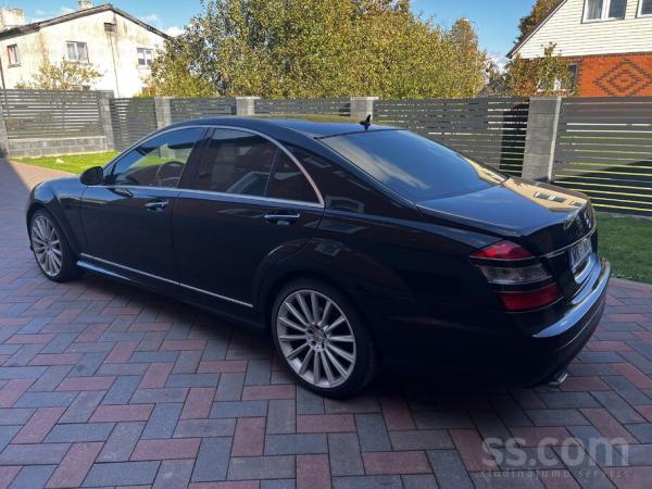 Melns Mercedes-Benz S 320 2007 Balvi, ar dzinēja tilpumu 3.00 L un nobraukumu 322 tūkst. km par 7260 €, foto 11 vietnē AUTOMOTO.COM.LV
