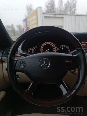 Black Mercedes-Benz S 320 2007 in Riga, with an engine capacity of 3.00 L and mileage of 295 thousand km for 7500 €, photo 9 on AUTOMOTO.COM.LV