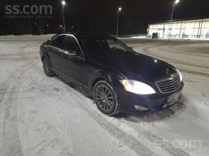 Melns Mercedes-Benz S 320 2007 Cēsis, ar dzinēja tilpumu 3.00 L un nobraukumu 252 tūkst. km par 9000 €, foto  vietnē AUTOMOTO.COM.LV