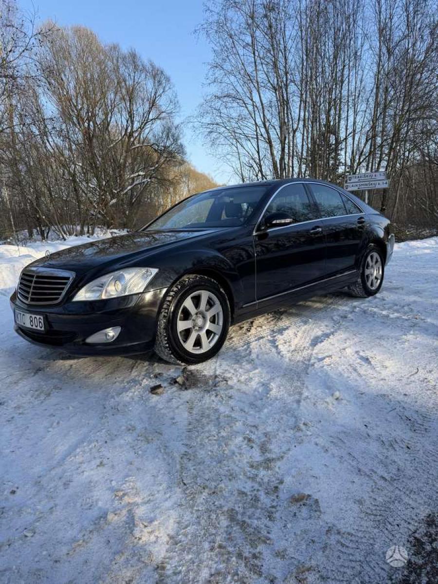 Black Mercedes-Benz S 320 2007 in Kaunas, with an engine capacity of 2.99 L and mileage of 412 thousand km for 5700 €, photo 6 on AUTOMOTO.COM.LV