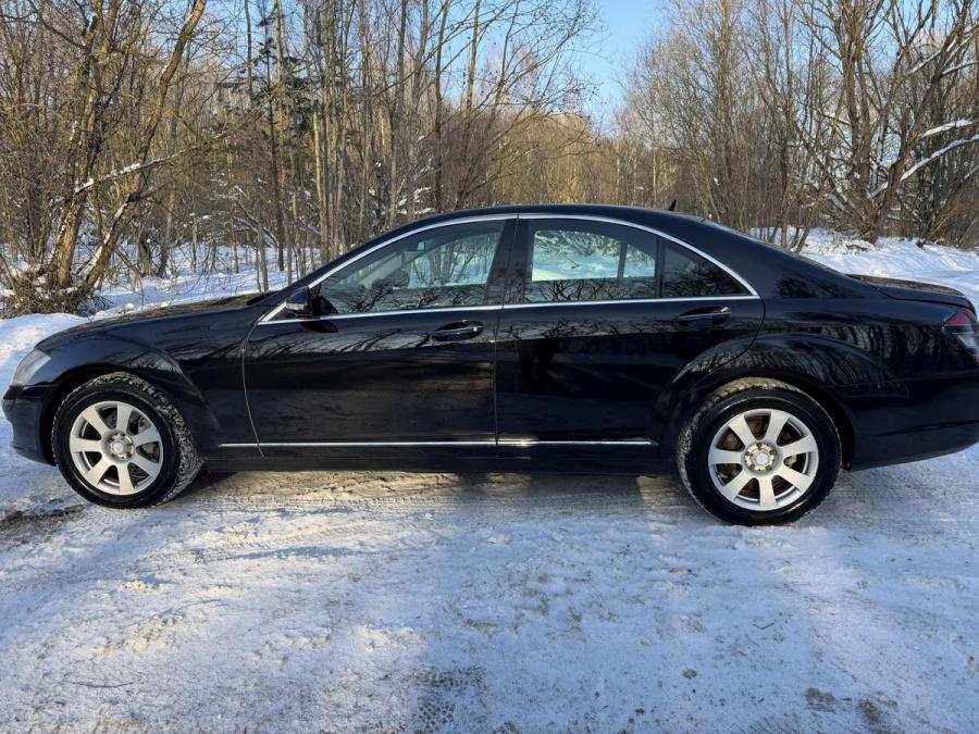 Black Mercedes-Benz S 320 2007 in Kaunas, with an engine capacity of 2.99 L and mileage of 412 thousand km for 5700 €, photo 10 on AUTOMOTO.COM.LV
