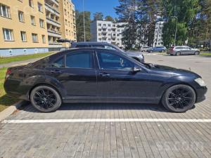Melns Mercedes-Benz S 320 2007 Rīga, ar dzinēja tilpumu 3.00 L un nobraukumu 335 tūkst. km par 6600 €, foto 3 vietnē AUTOMOTO.COM.LV