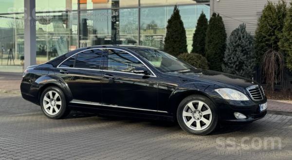 Melns Mercedes-Benz S 320 2007 Rīga, ar dzinēja tilpumu 3.00 L un nobraukumu 306 tūkst. km par 6200 €, foto 1 vietnē AUTOMOTO.COM.LV