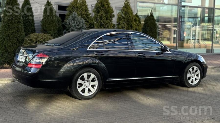 Melns Mercedes-Benz S 320 2007 Rīga, ar dzinēja tilpumu 3.00 L un nobraukumu 306 tūkst. km par 6200 €, foto 3 vietnē AUTOMOTO.COM.LV