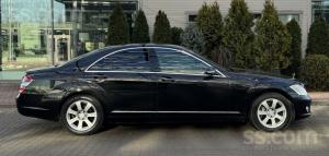 Melns Mercedes-Benz S 320 2007 Rīga, ar dzinēja tilpumu 3.00 L un nobraukumu 306 tūkst. km par 6200 €, foto 6 vietnē AUTOMOTO.COM.LV
