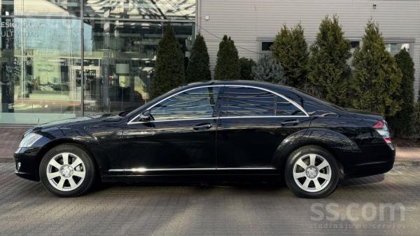 Melns Mercedes-Benz S 320 2007 Rīga, ar dzinēja tilpumu 3.00 L un nobraukumu 306 tūkst. km par 6200 €, foto 6 vietnē AUTOMOTO.COM.LV