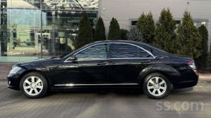 Melns Mercedes-Benz S 320 2007 Rīga, ar dzinēja tilpumu 3.00 L un nobraukumu 306 tūkst. km par 6200 €, foto 7 vietnē AUTOMOTO.COM.LV