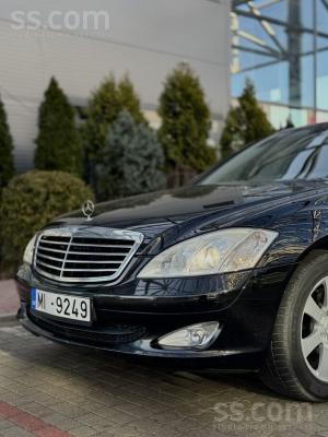 Melns Mercedes-Benz S 320 2007 Rīga, ar dzinēja tilpumu 3.00 L un nobraukumu 306 tūkst. km par 6200 €, foto 9 vietnē AUTOMOTO.COM.LV