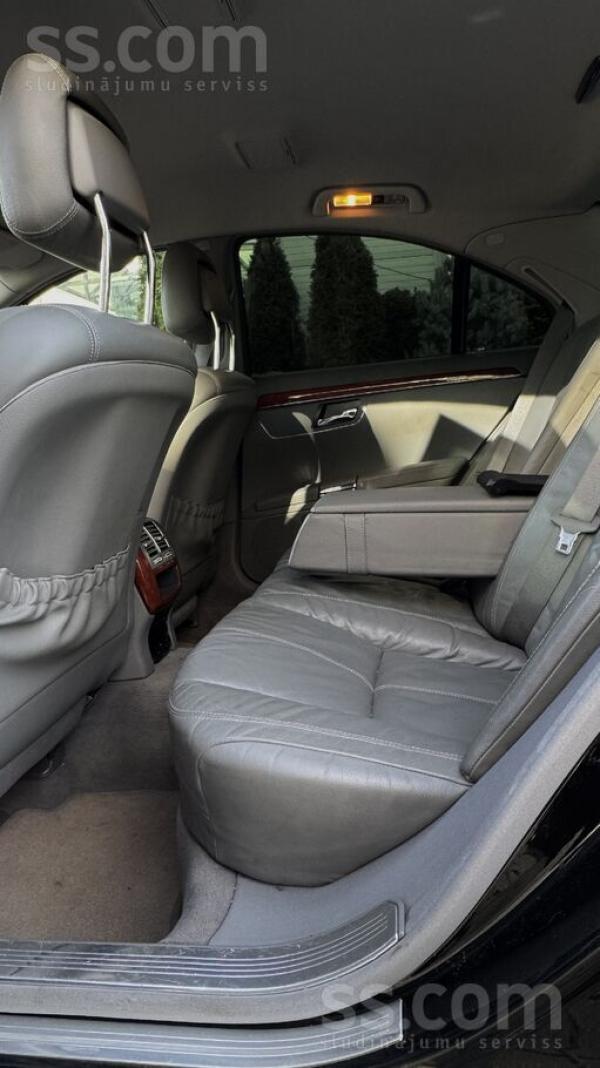 Melns Mercedes-Benz S 320 2007 Rīga, ar dzinēja tilpumu 3.00 L un nobraukumu 306 tūkst. km par 6200 €, foto 9 vietnē AUTOMOTO.COM.LV