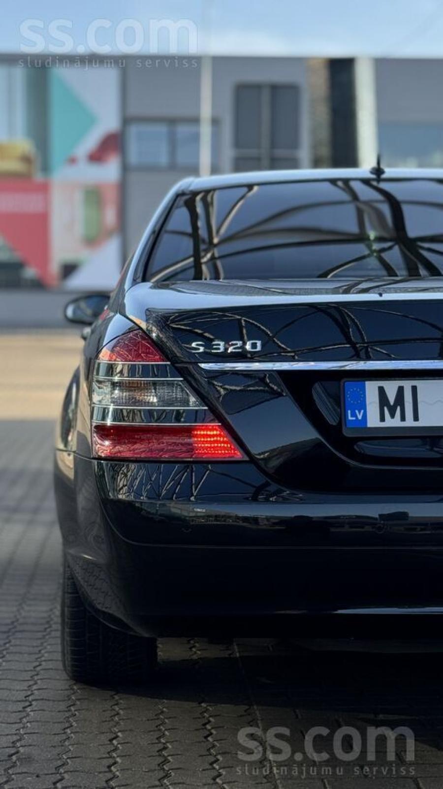 Melns Mercedes-Benz S 320 2007 Rīga, ar dzinēja tilpumu 3.00 L un nobraukumu 306 tūkst. km par 6200 €, foto 23 vietnē AUTOMOTO.COM.LV