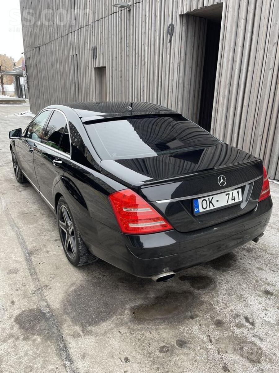 Black Mercedes-Benz S 320 2007 in Riga, with an engine capacity of 3.00 L and mileage of 340 thousand km for 6000 €, photo 7 on AUTOMOTO.COM.LV