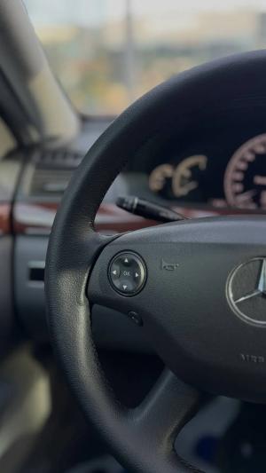 Black Mercedes-Benz S 320 2007 in Riga, with an engine capacity of 3.00 L and mileage of 306 thousand km for 6200 €, photo 12 on AUTOMOTO.COM.LV