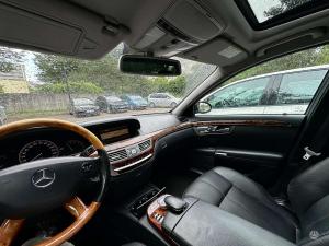 Melns Mercedes-Benz S 320 2007 Viļņa, ar dzinēja tilpumu 2.99 L un nobraukumu 391 tūkst. km par 6200 €, foto 13 vietnē AUTOMOTO.COM.LV