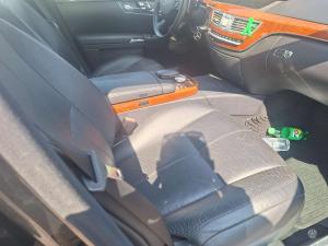 Black Mercedes-Benz S 320 2007 in Vilnius, with an engine capacity of 2.99 L and mileage of 273 thousand km for 7250 €, photo 15 on AUTOMOTO.COM.LV
