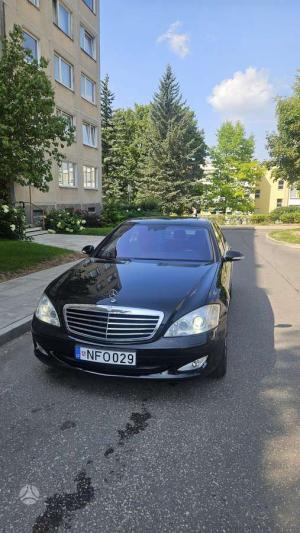 Черный Мерседес С 320 2007 в Вильнюс, объемом двигателя 3.00 л и пробегом 300 тыс. км за 6900 €, фото 12 на AUTOMOTO.COM.LV