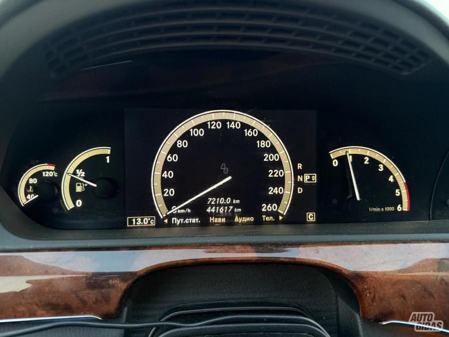 Черный Мерседес С 320 2007 в Клайпеда, объемом двигателя 3.00 л и пробегом 442 тыс. км за 4550 €, фото 6 на AUTOMOTO.COM.LV