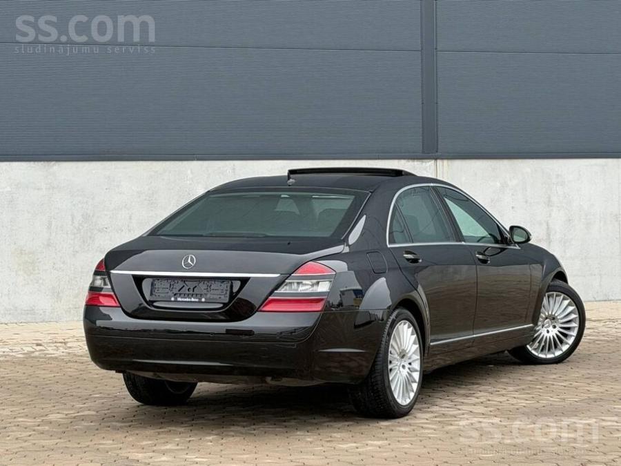 Melns Mercedes-Benz S 320 2008 Rīga, ar dzinēja tilpumu 3.00 L un nobraukumu 0 tūkst. km par 6450 €, foto 4 vietnē AUTOMOTO.COM.LV