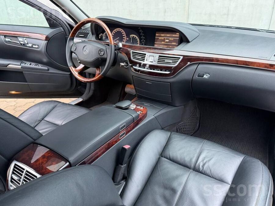 Melns Mercedes-Benz S 320 2008 Rīga, ar dzinēja tilpumu 3.00 L un nobraukumu 0 tūkst. km par 6450 €, foto 25 vietnē AUTOMOTO.COM.LV
